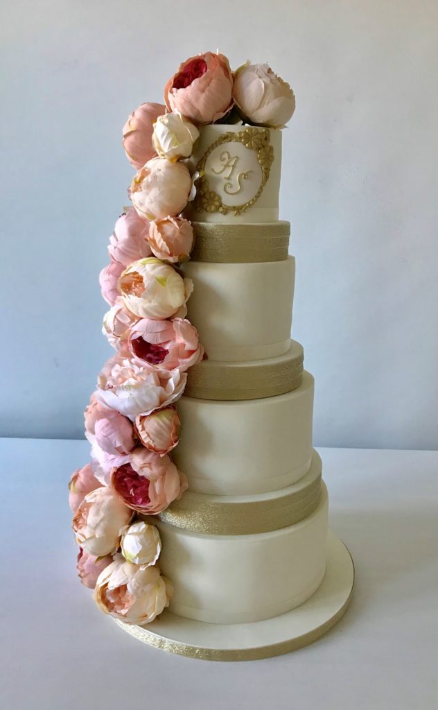 Flower Cascade – Ann's Designer Cakes