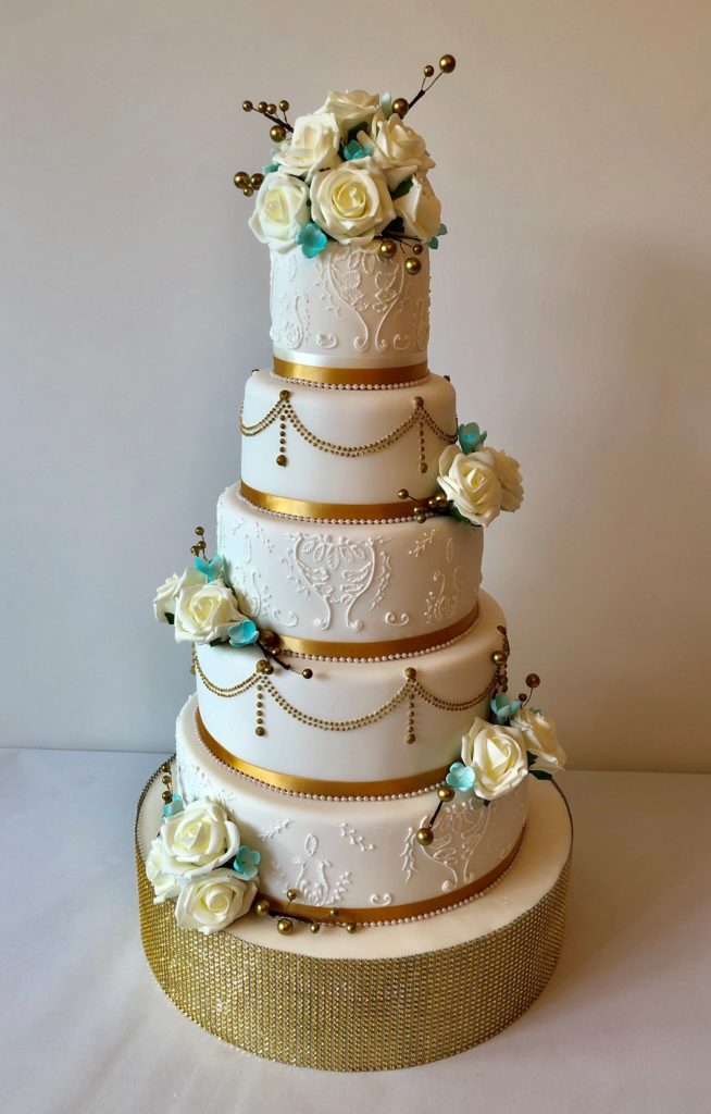 Gold Lace – Ann's Designer Cakes